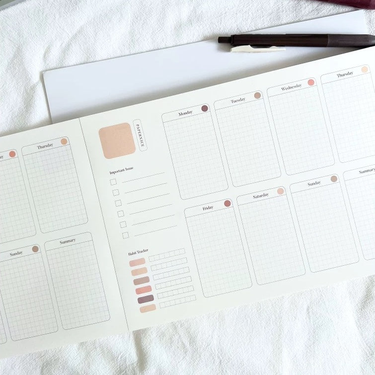 PaperNice Weekly Desk Pad Undated B5 - Hedgehog Journals